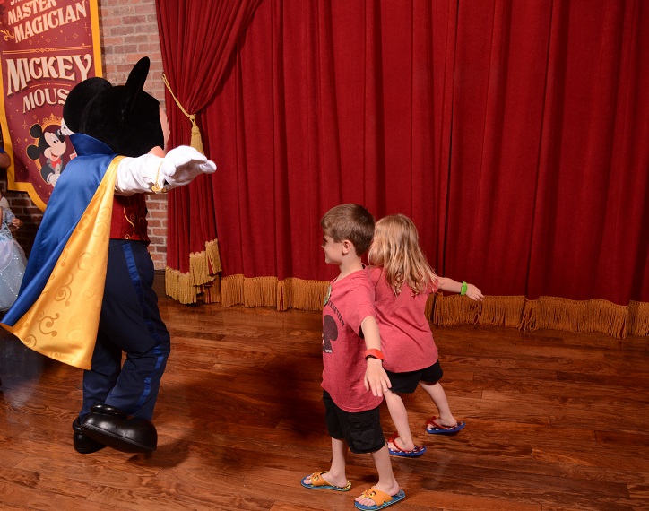 Kids & Characters – nikki's mickey trips